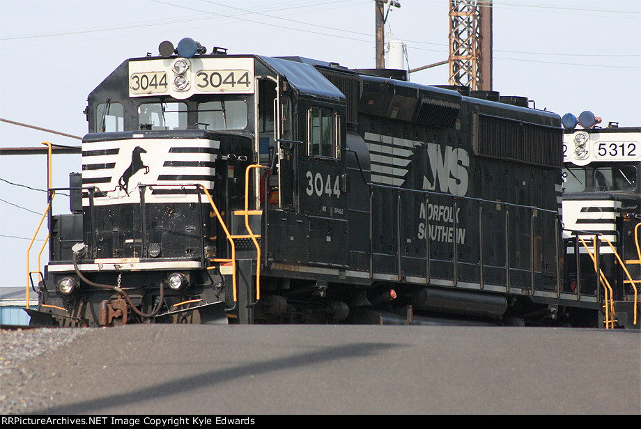 NS GP40-2 #3044